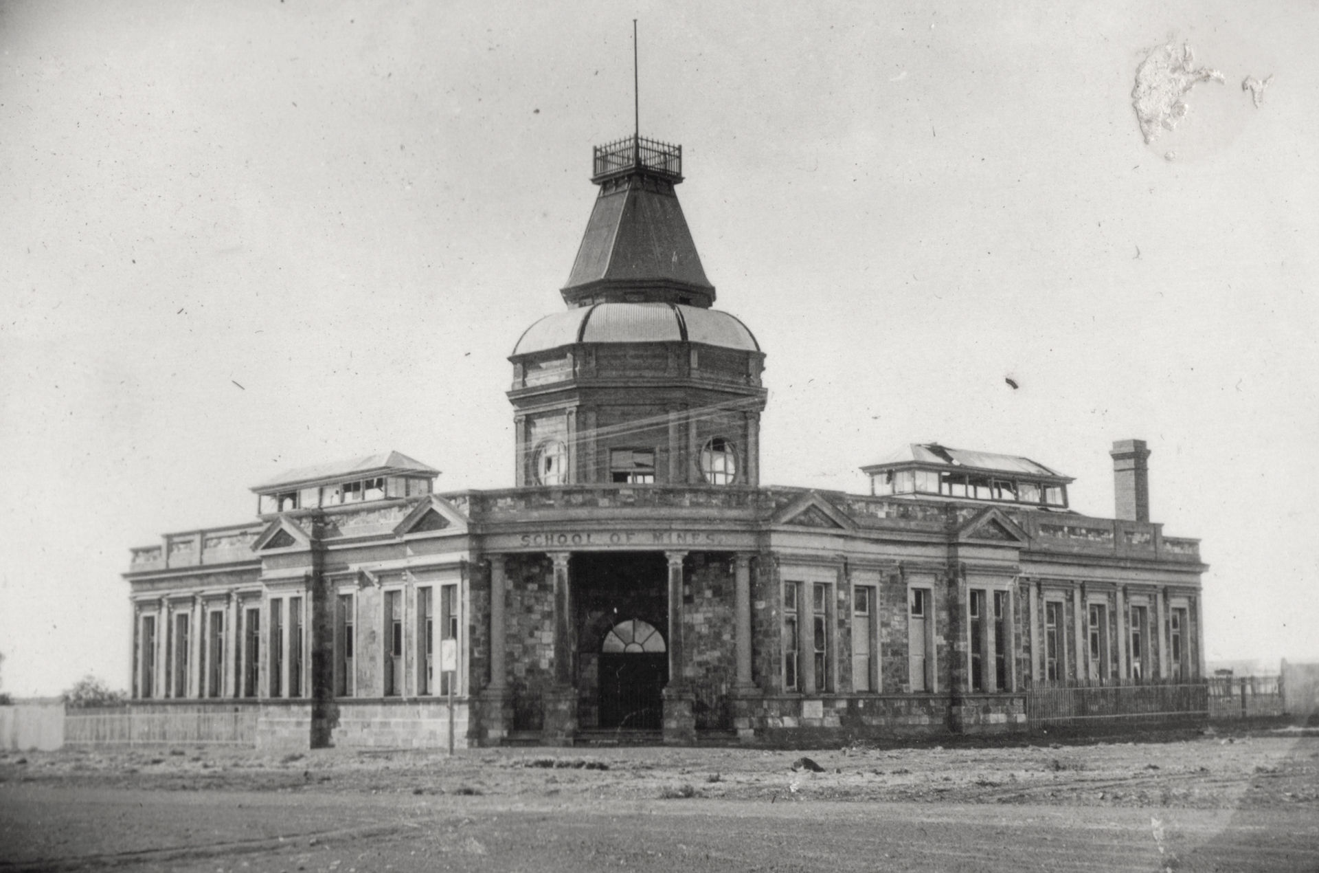 THE WORLD FAIR IN THE DESERT « GRISTLY HISTORY